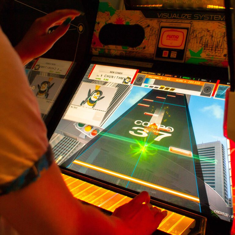 Chunithm Luminous (2x) – Pixel Arcade